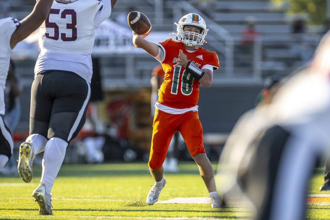 Frederick Douglass football continues unbeaten FCPS streak | Lexington ...