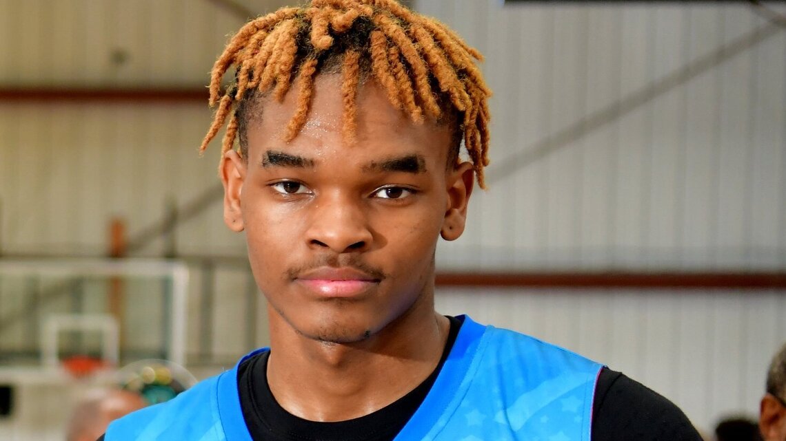Kentucky makes move for Chicago basketball recruit JJ Taylor ...