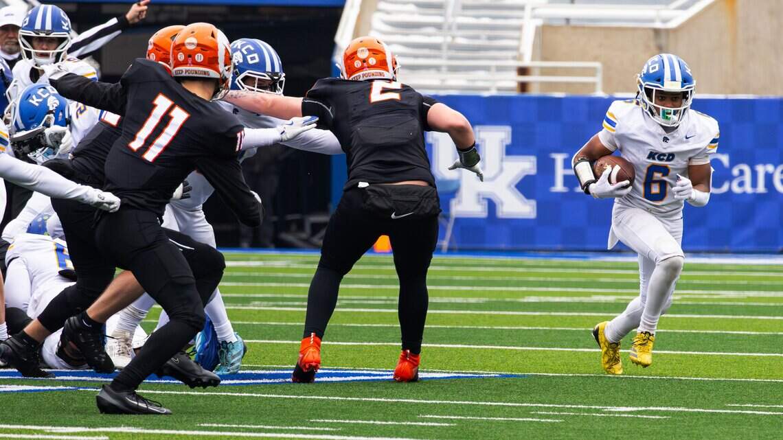Class A football finals: Ky. Country Day 20, Raceland 16 | Lexington ...