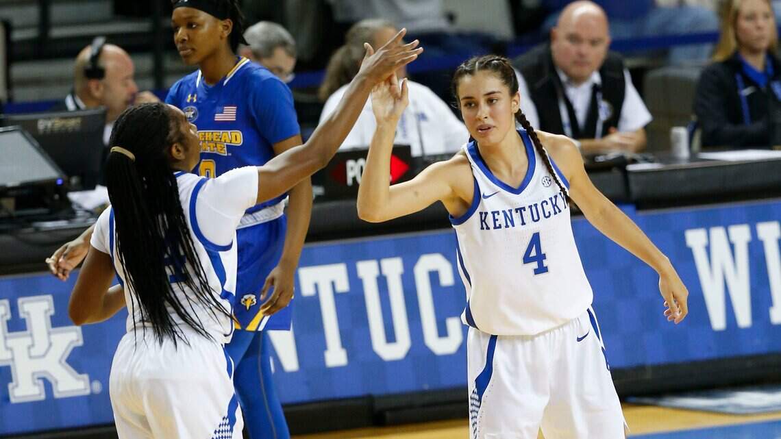 Maci Morris goes off as Kentucky beats Morehead to stay perfect ...