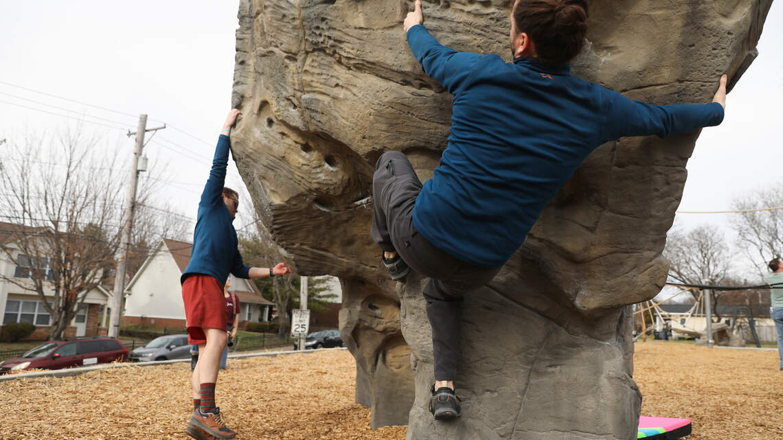 Lexington KY installs boulders for climbing in downtown park ...
