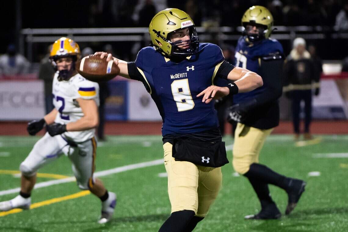QB Stone Saunders stuck with UK football through adversity | Lexington ...