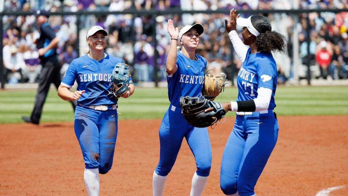 Kentucky softball defeats UC Santa Barbara, No. 3 Stanford | Lexington ...