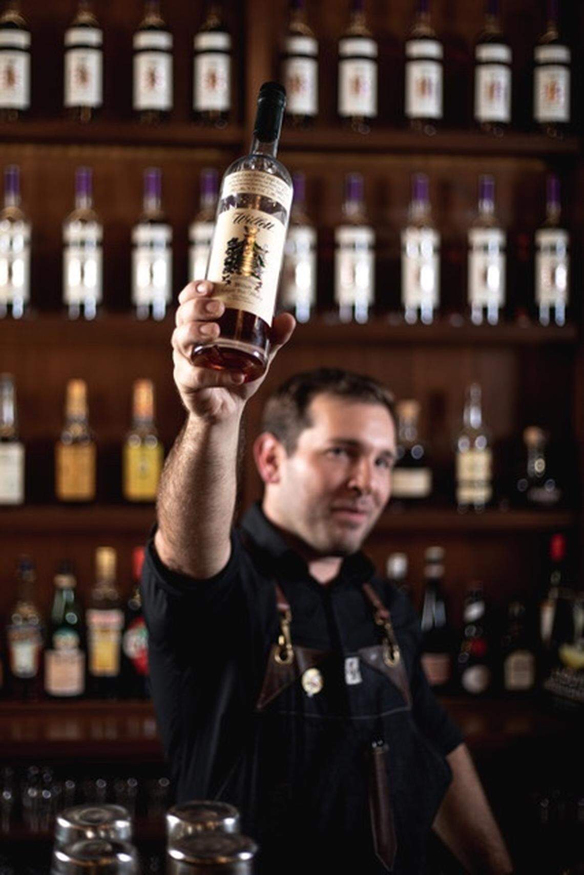 What makes James Beard finalist The Bar at Willett special | Lexington ...