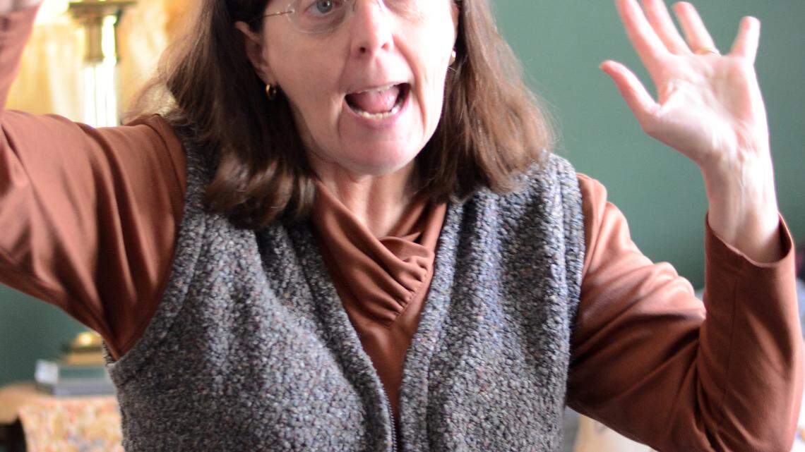 Uncommonwealth: Storyteller stirs the imagination of the listener ...