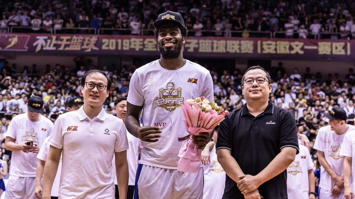 Dakari Johnson wins championship, named NBL Finals MVP | Lexington ...