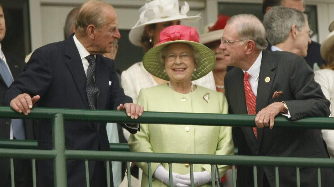 Photos: Look back at Queen Elizabeth II’s visits to Kentucky ...