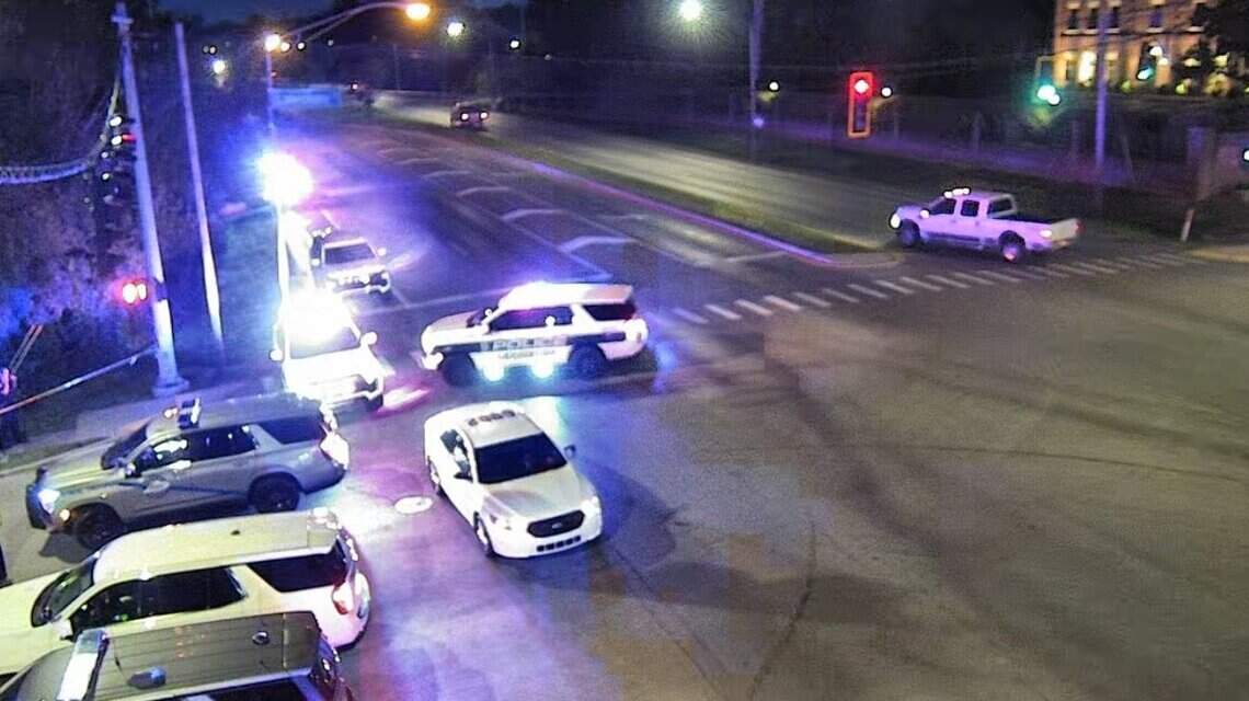 Lexington police officer returns fire at armed suspect | Lexington ...