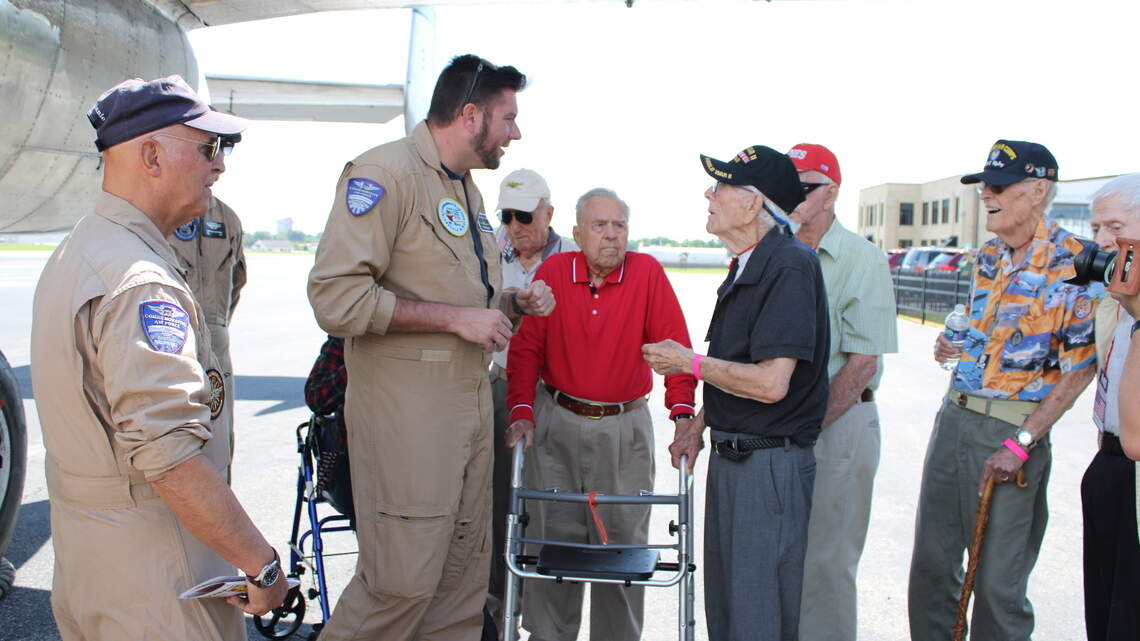 Honor Flight Bluegrass hosts honor flight for WWII veterans | Lexington ...