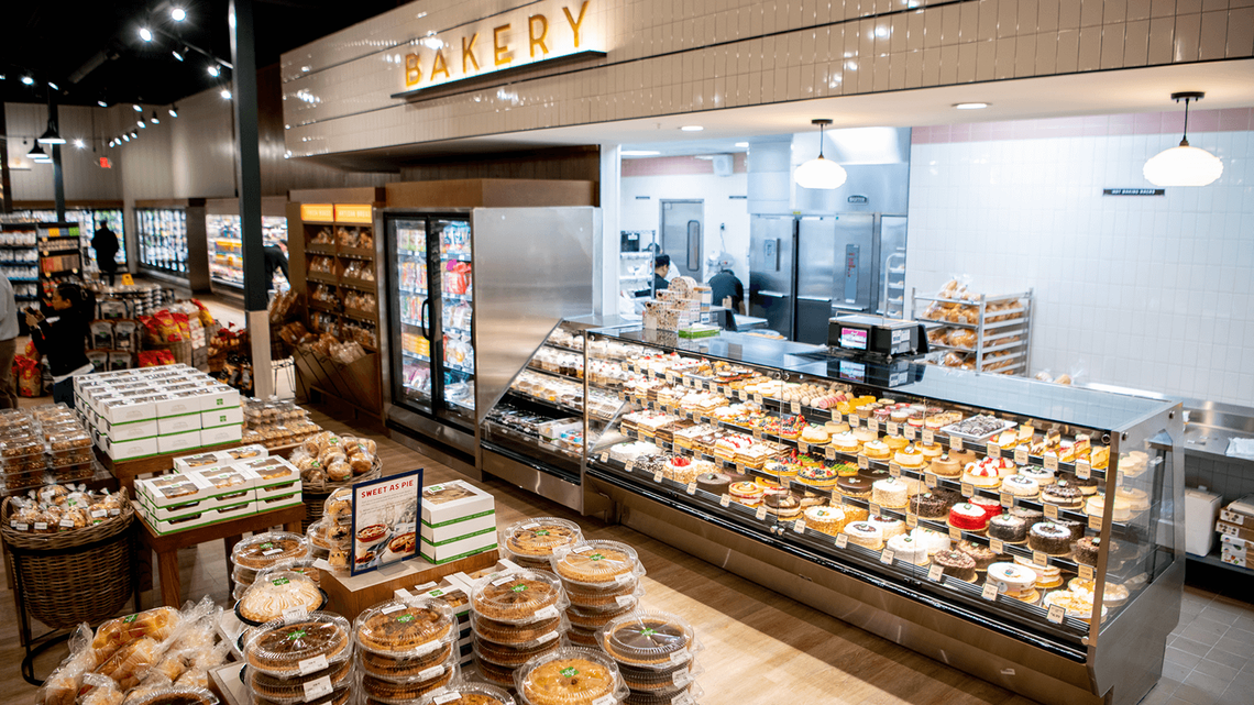 Coming to Hamburg: Fresh Market, Sierra Trading, Skechers | Lexington ...