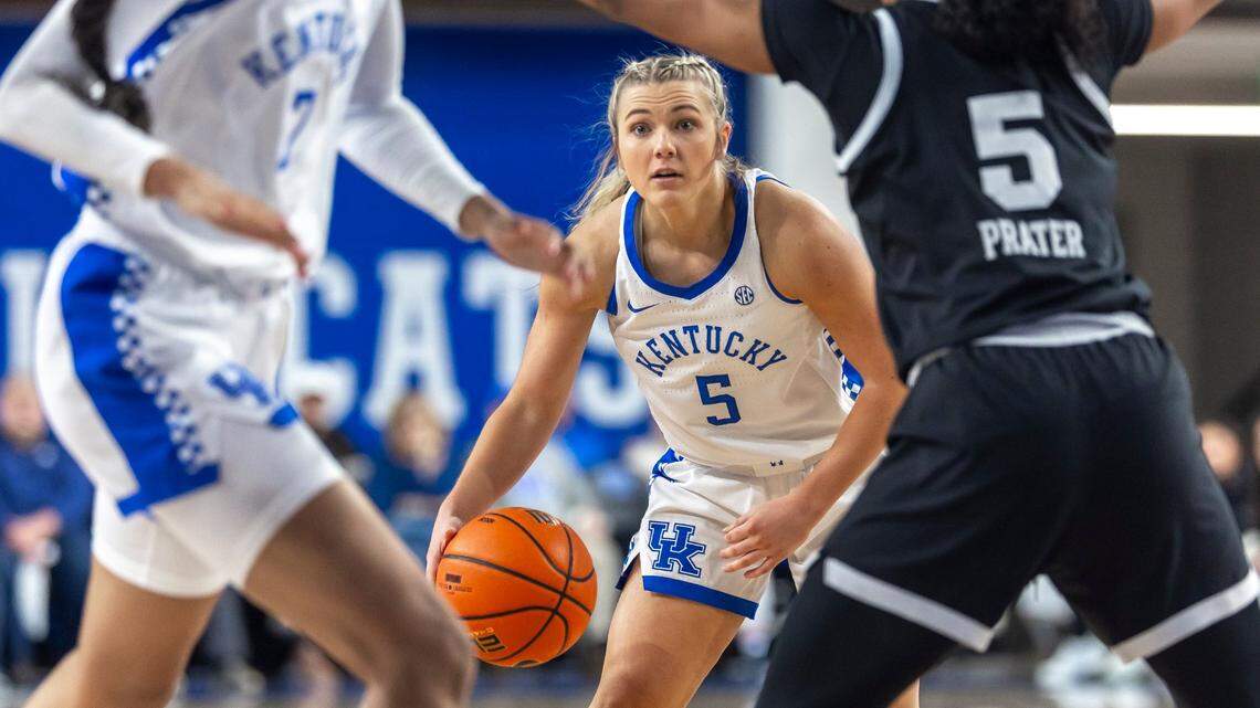 Kentucky’s Cassidy Rowe announces retirement from basketball | Lexington Herald Leader