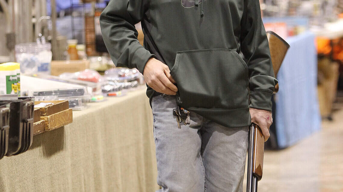 Gun show devotees concerned about shootings' implications | Lexington ...